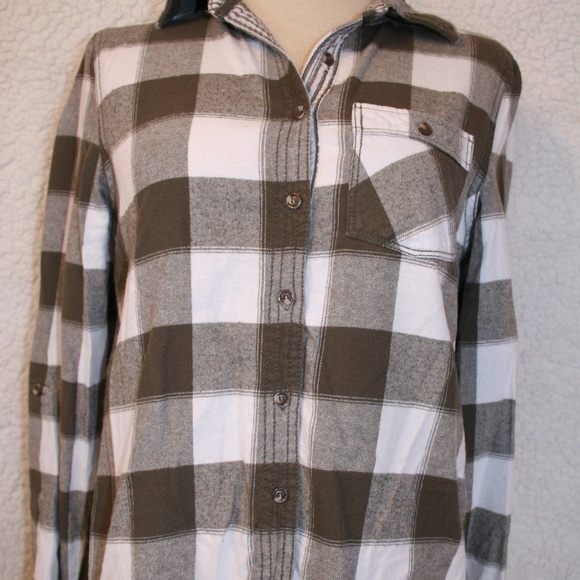 Ashley By 26 International | Tops | Ashley Green Flannel Lg | Poshmark